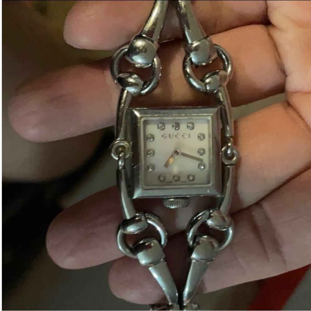 Gucci Signoria Vintage Ladies Diamond Watch - Gem